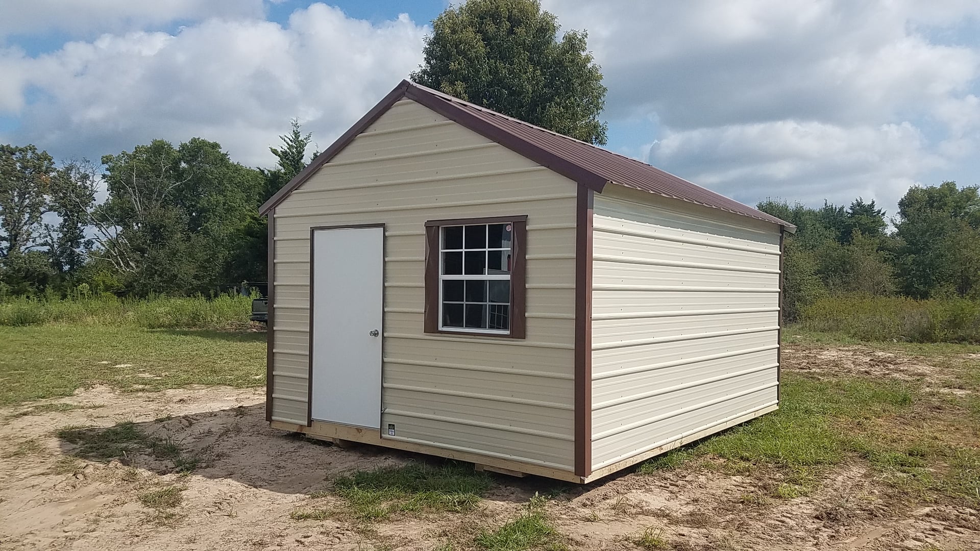 The Benefits of a Custom Outdoor Storage Shed